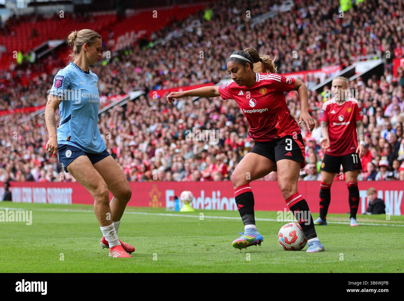 Old Trafford, Manchester, UK. 4th May, 2025. Womens Super League ...