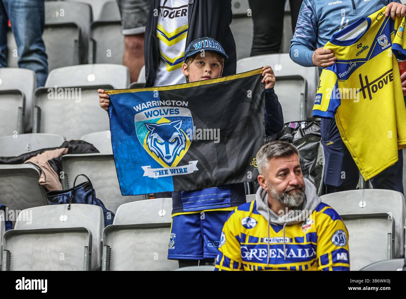 Newcastle, UK. 04th May, 2025. Warrington fans arrive during the ...