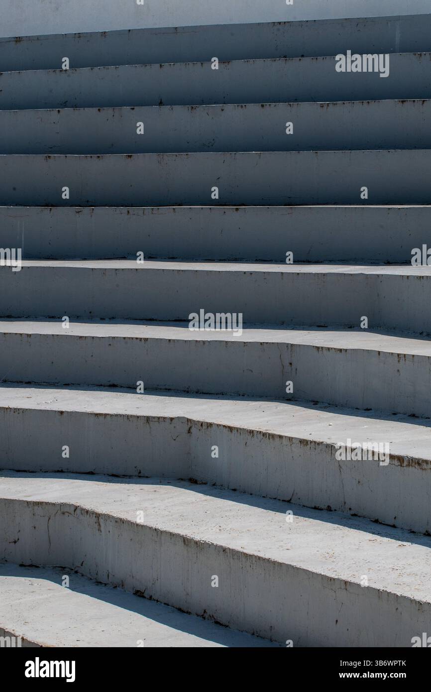 Stark grayscale palette hi-res stock photography and images - Alamy