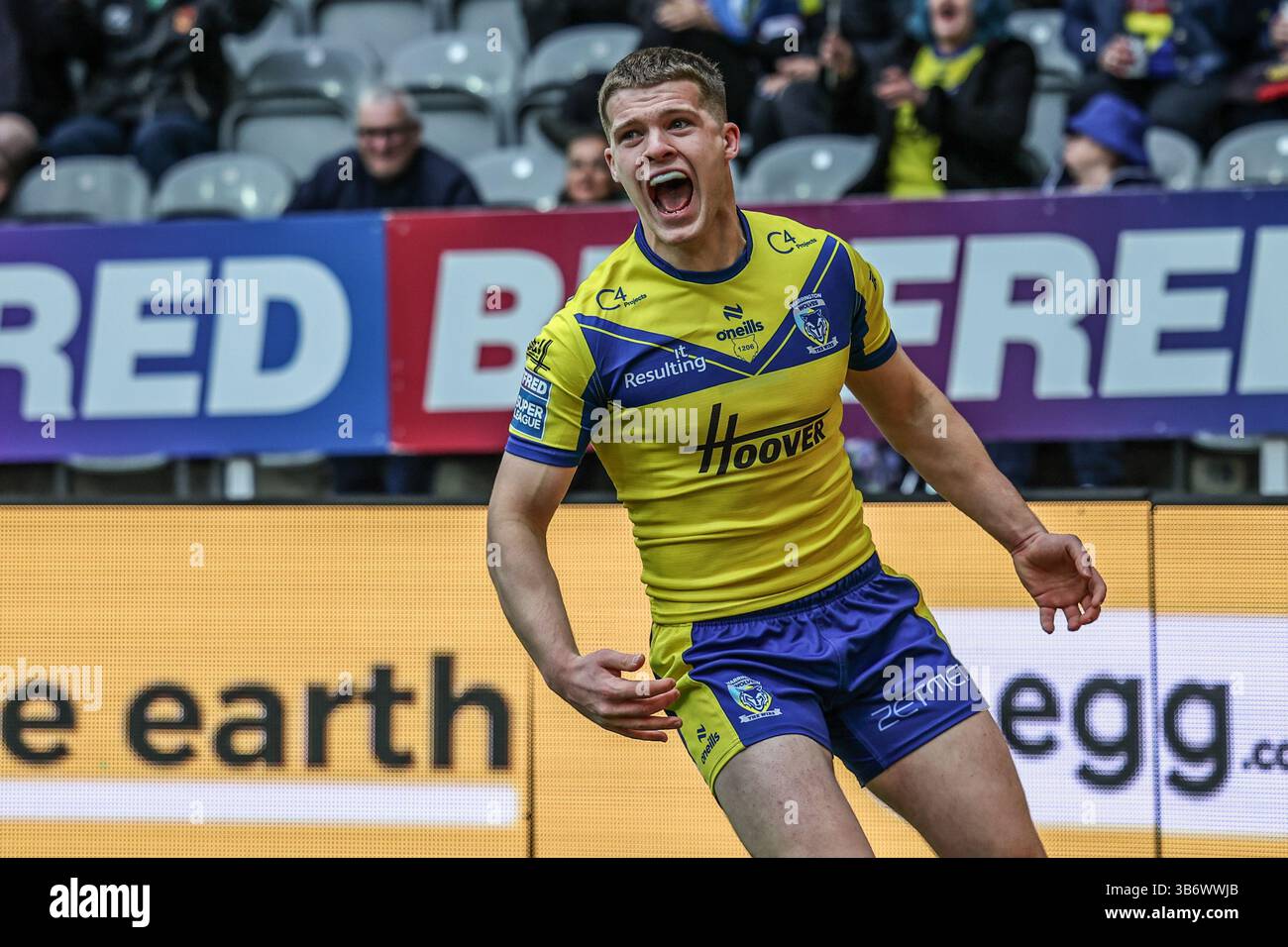 Newcastle, UK. 04th May, 2025. Jake Thewlis of Warrington Wolves ...