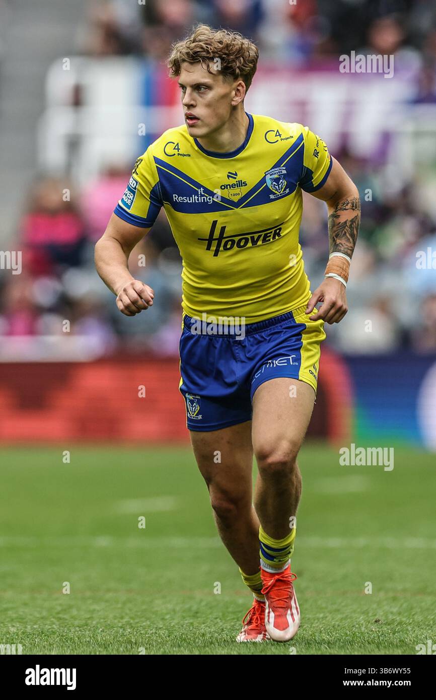 Newcastle, UK. 04th May, 2025. Arron Lindop of Warrington Wolves during ...