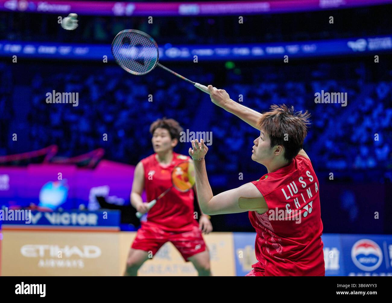 (250504) -- XIAMEN, May 4, 2025 (Xinhua) -- Liu Shengshu (R)/Tan Ning of China compete in the ...