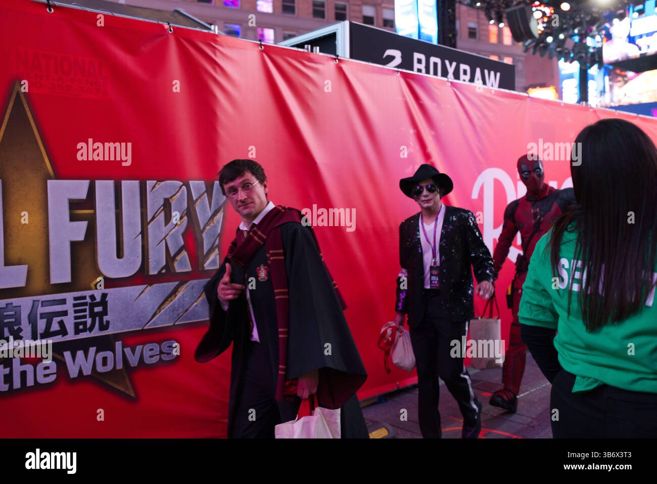 A red banner displaying "Final Fury" and "the Wolves" in English and ...