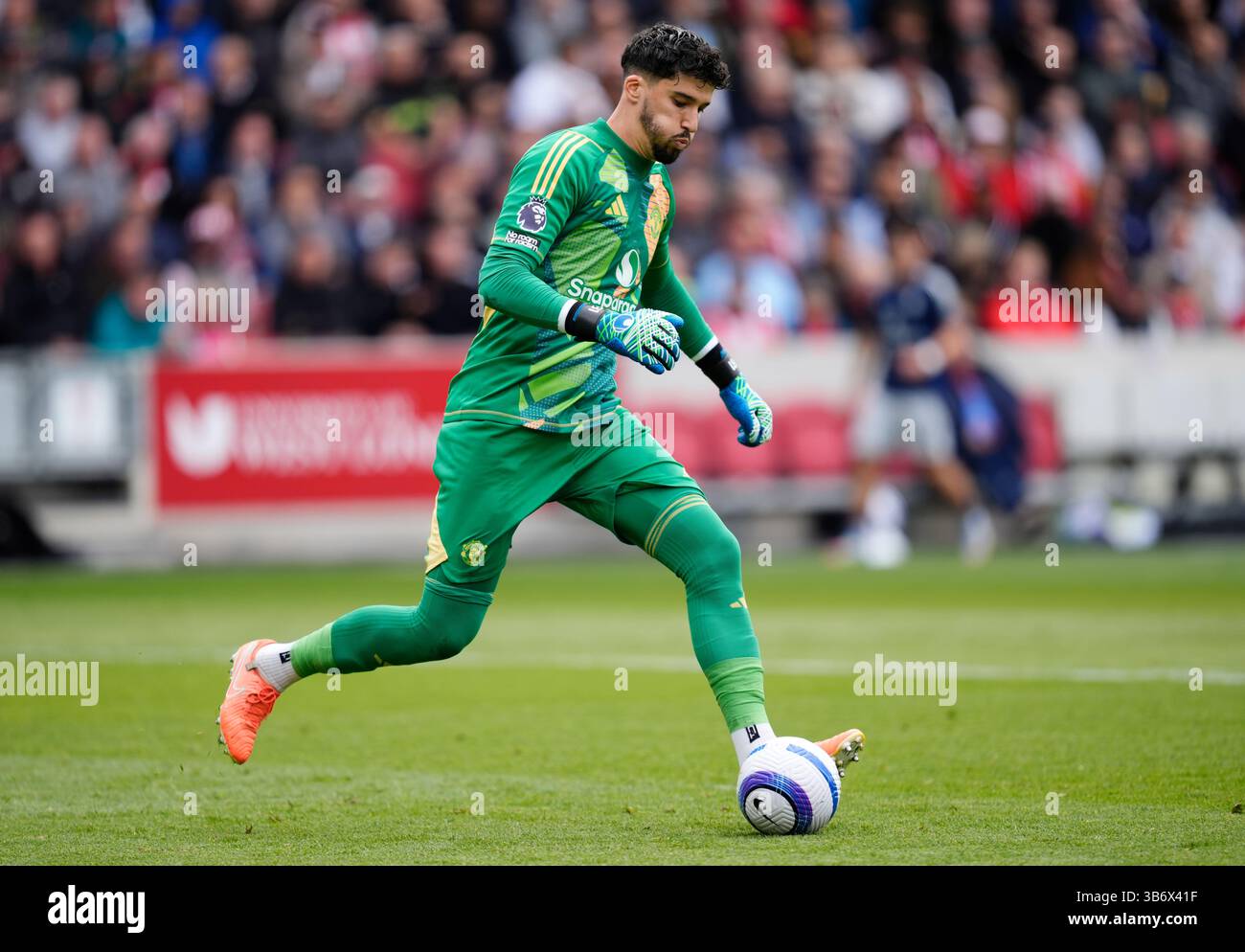 Manchester United goalkeeper Altay Bayindir during the Premier League ...