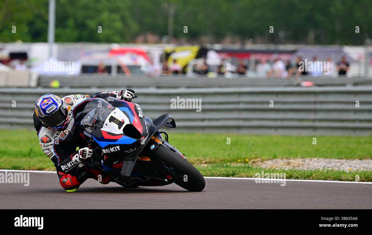 N° 1 Toprak Razgatlioglu TUR BMW M1000RR ROKIT BMW Motorrad WorldSBK ...
