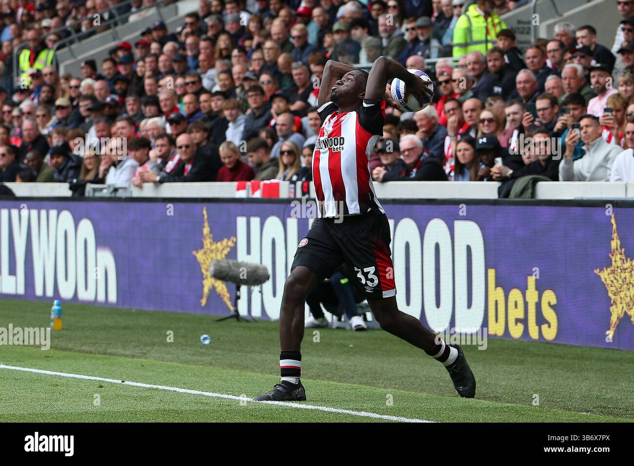 London, England, UK. 04th May, 2025. Michael Kayode of Brentford takes ...