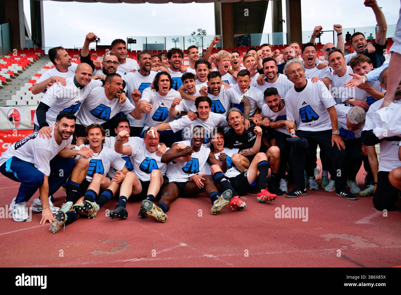 Bari, Italy. 04th May, 2025. coach Filippo Inzaghi of Pisa and Pisa ...