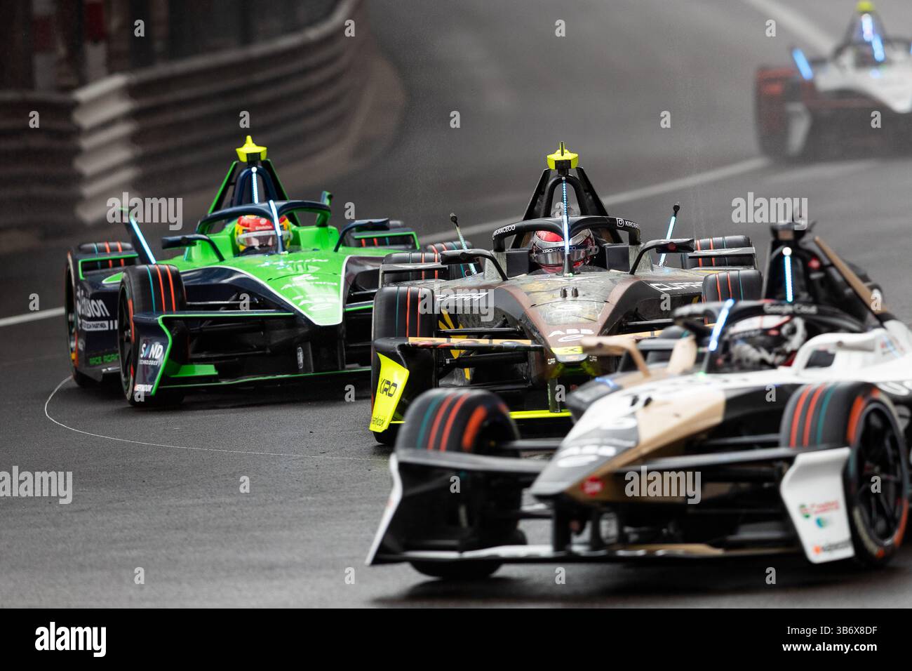 33 TICKTUM Dan (gbr), Kiro Race Co, Porsche 99X Electric WCG3, action ...