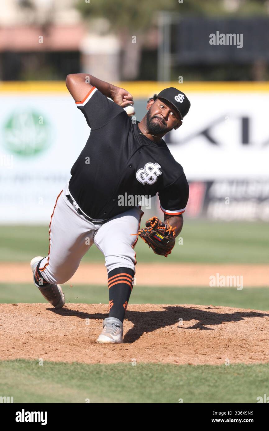 Junior Flores (46) of the San Jose Giants pitches against the Rancho ...