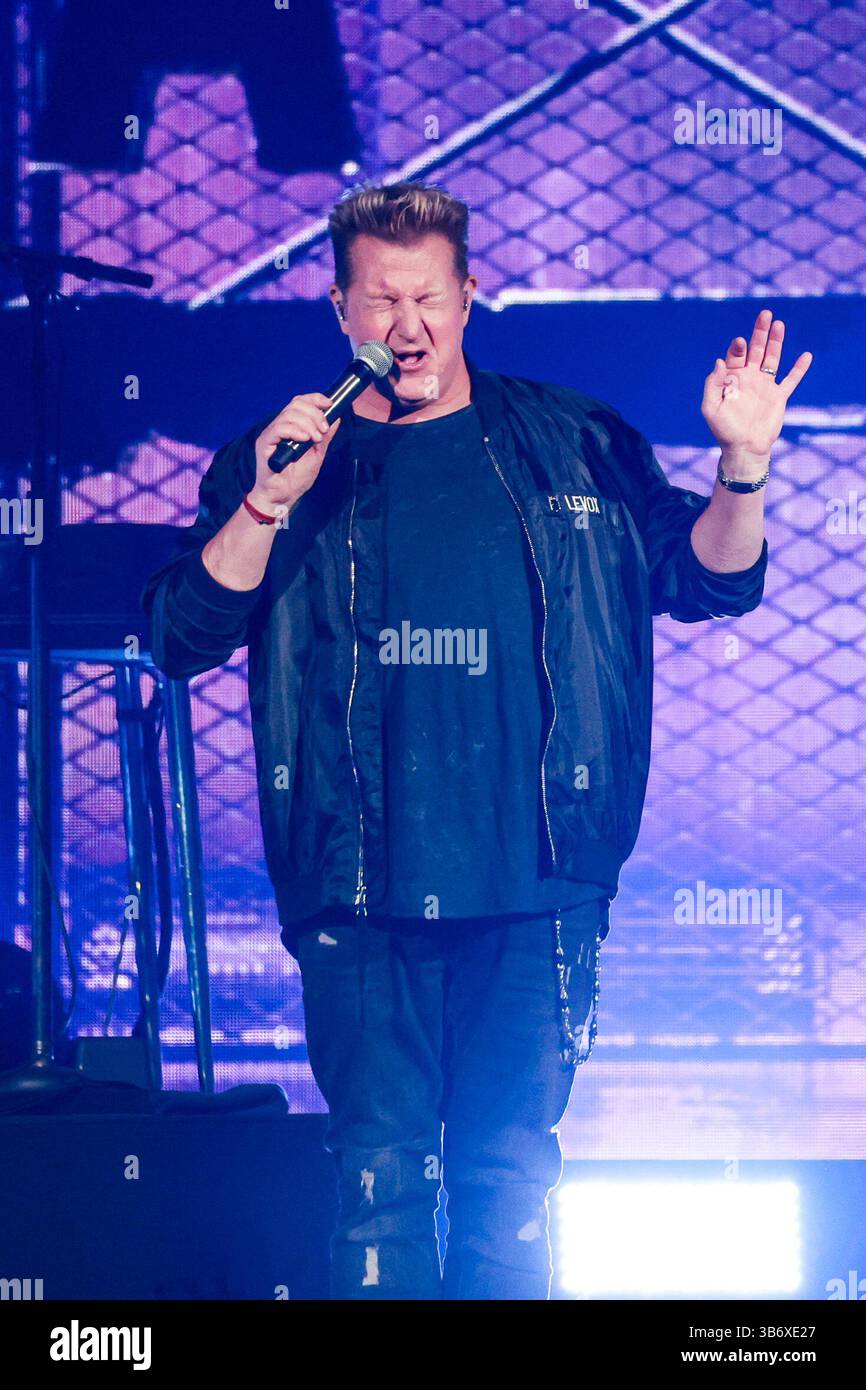 Austin, USA. 04th May, 2025. Gary Levox of Rascal Flatts performs ...