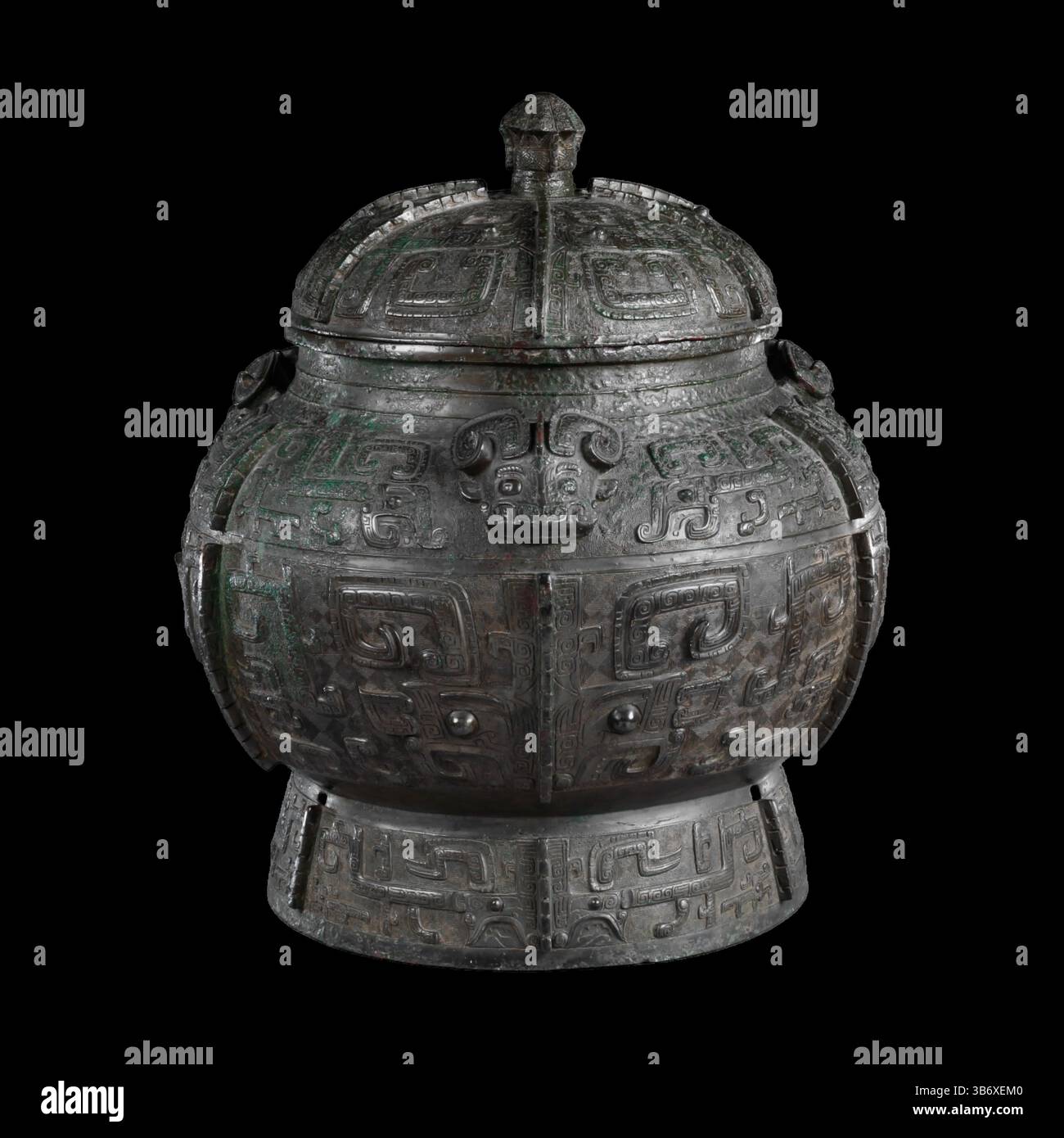 Ancient Chinese Bronze Pou - Shang Dynasty Wine Container - Ritual ...