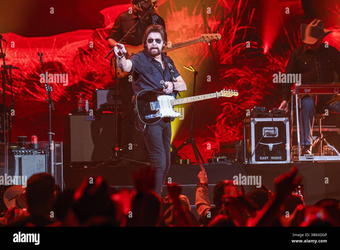 Austin, USA. 04th May, 2025. Brooks & Dunn - Ronnie Dunn performs ...