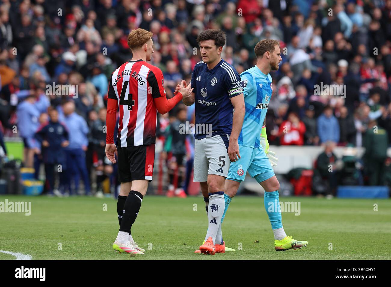 Brentford, London, England. 4th May 2025; Gtech Community Stadium ...