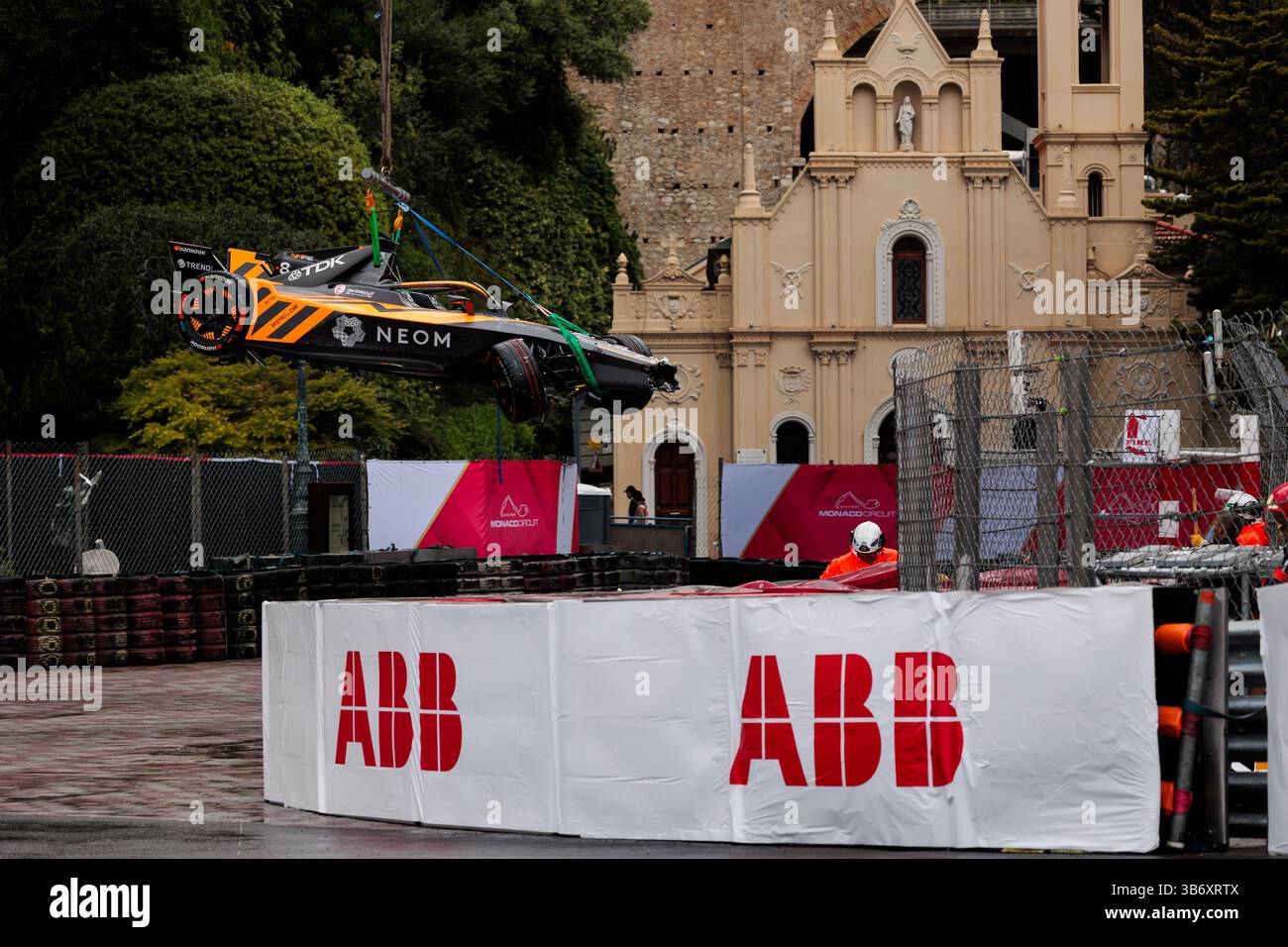 accident, sortie de piste, crash 08 BIRD Sam (gbr), NEOM McLaren ...