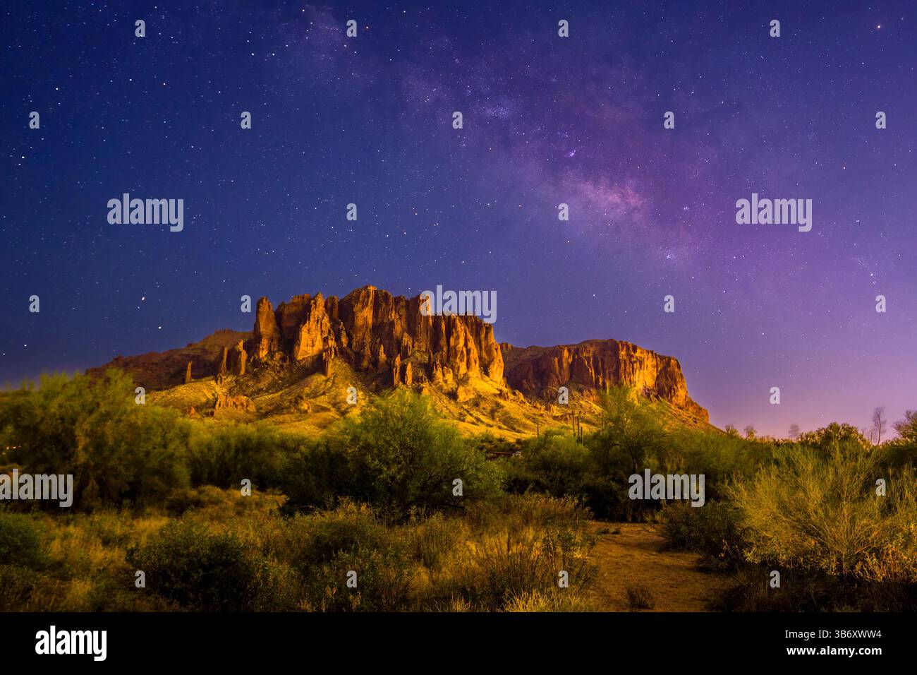 Lost dutchman park night hi-res stock photography and images - Alamy