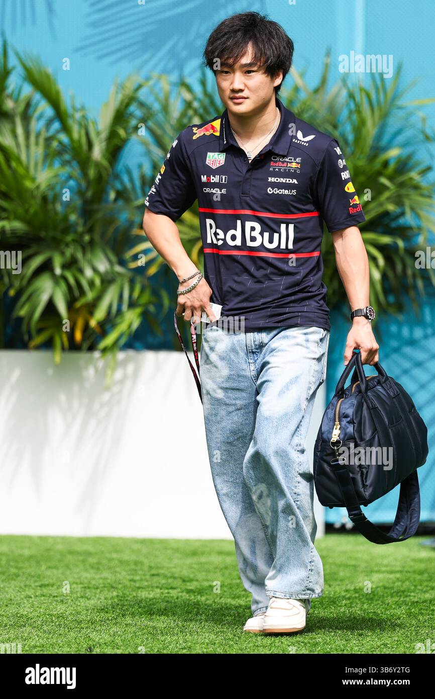 MIAMI, FLORIDA - MAY 4: Yuki Tsunoda of Japan and Oracle Red Bull ...