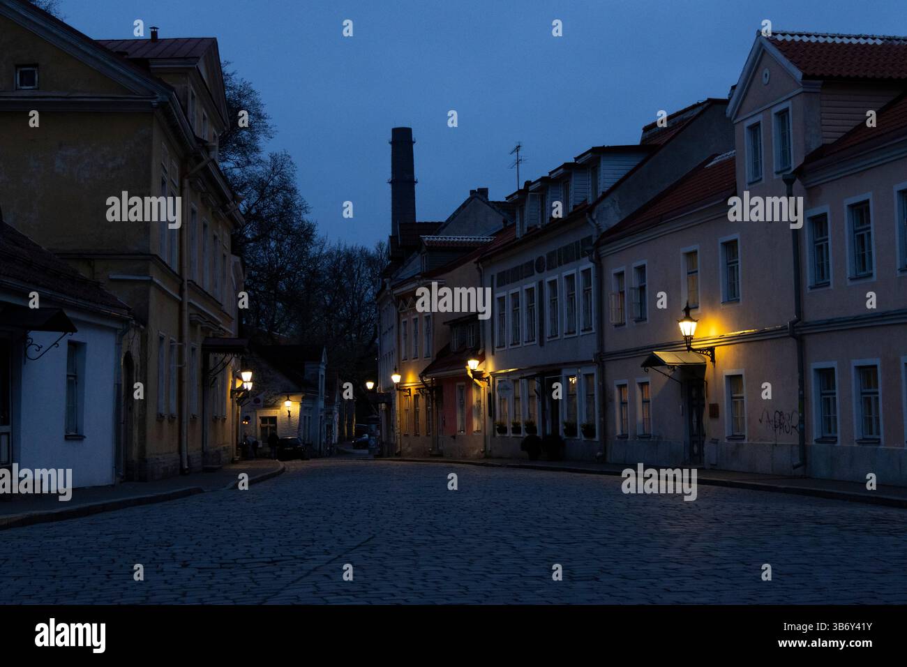 Old tallinn town walls hi-res stock photography and images - Alamy