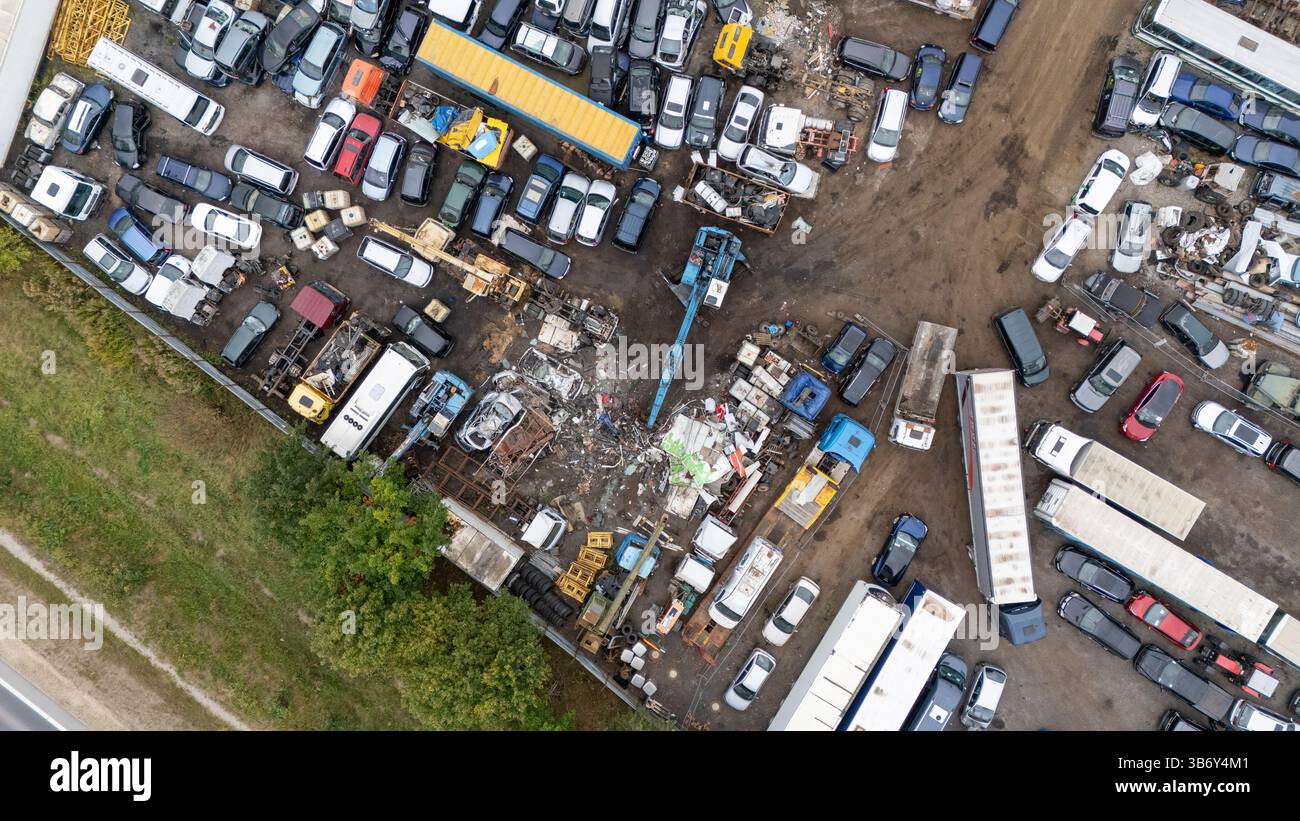 Aerial view cluttered junkyard various hi-res stock photography and ...