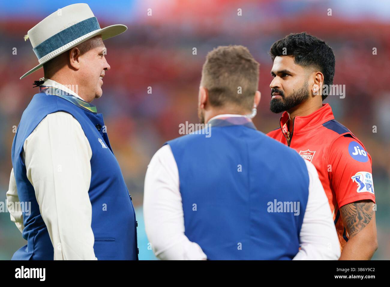 DELHI, INDIA - APRIL 29: Shreyas Iyer of Punjab Kings (R) and Matthew ...