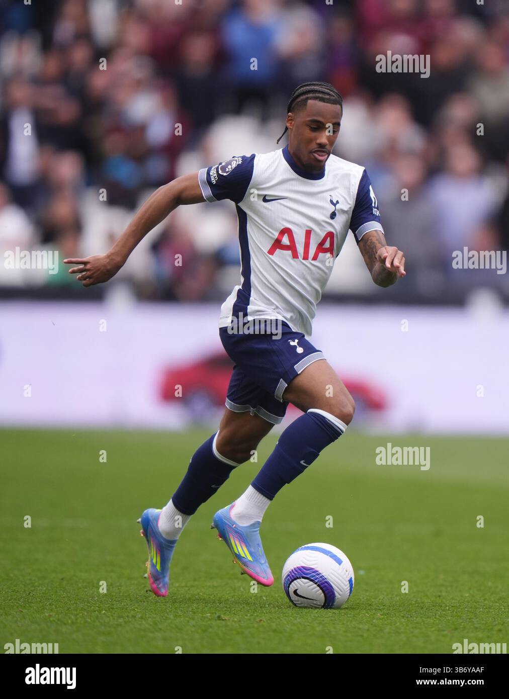 Tottenham Hotspur's Wilson Odobert during the Premier League match at ...