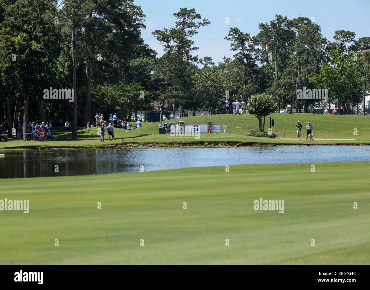 THE WOODLANDS, TX - MAY 04: Wide view of 2 tee during the final round ...