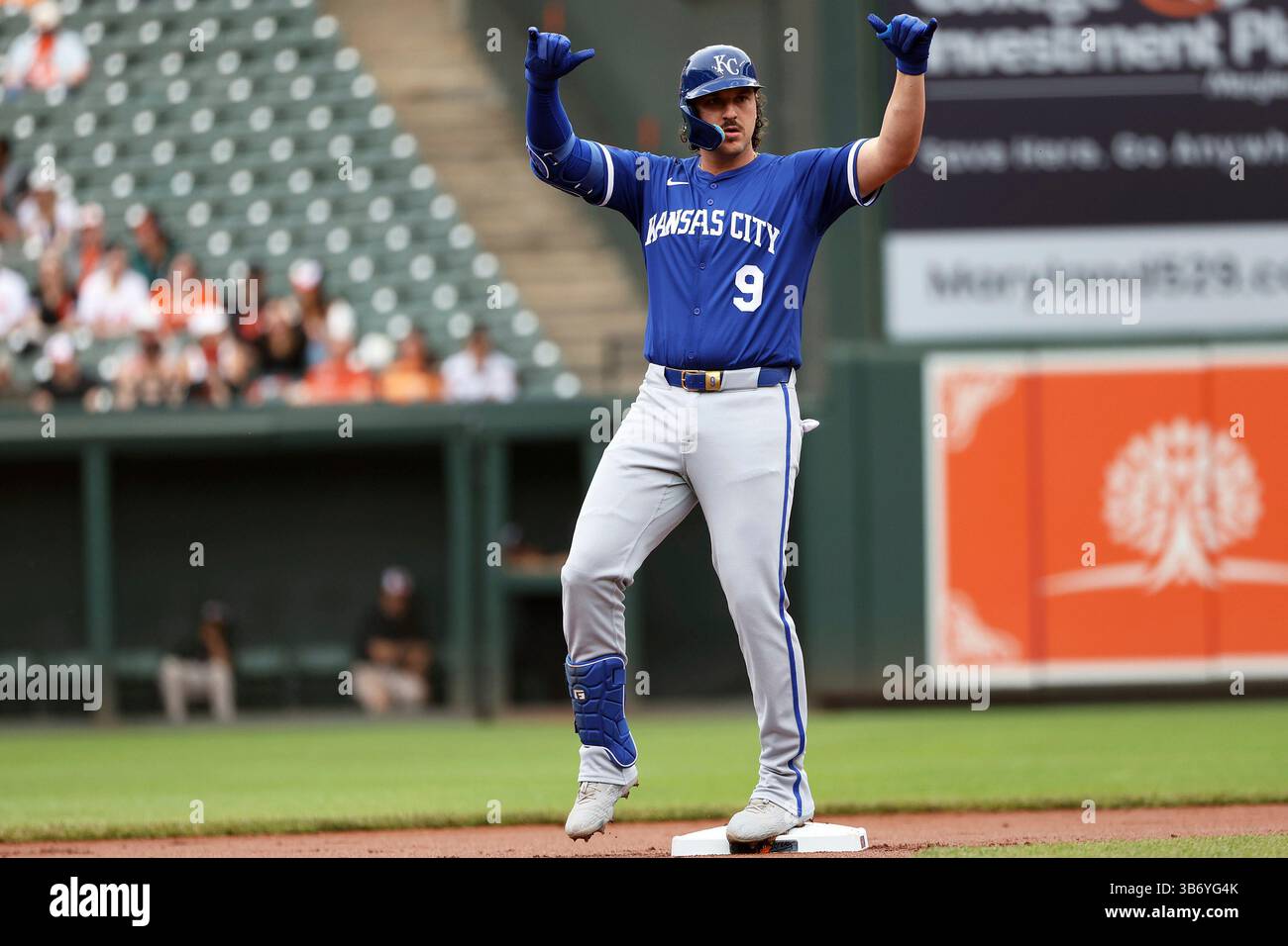 Kansas City Royals' Vinnie Pasquantino celebrates after hitting a ...