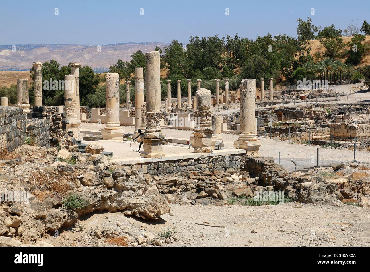 Close-up of ancient Roman stone columns in Beit She'an, Israel ...