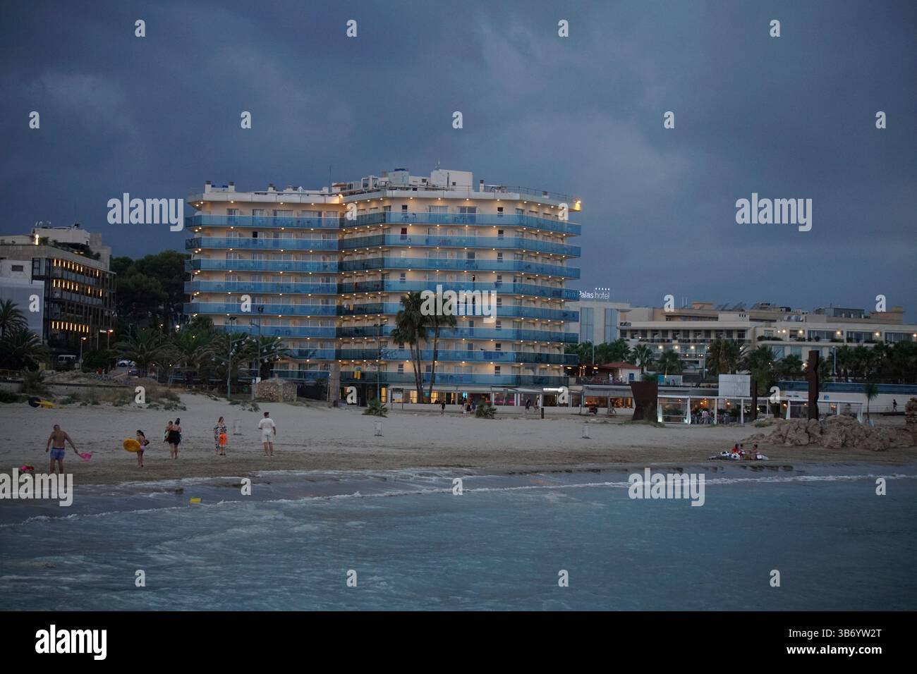 Tourism pics hi-res stock photography and images - Alamy