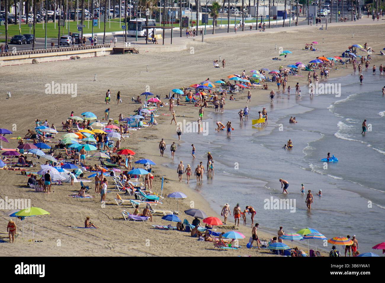Busy la pineda beach hi-res stock photography and images - Alamy