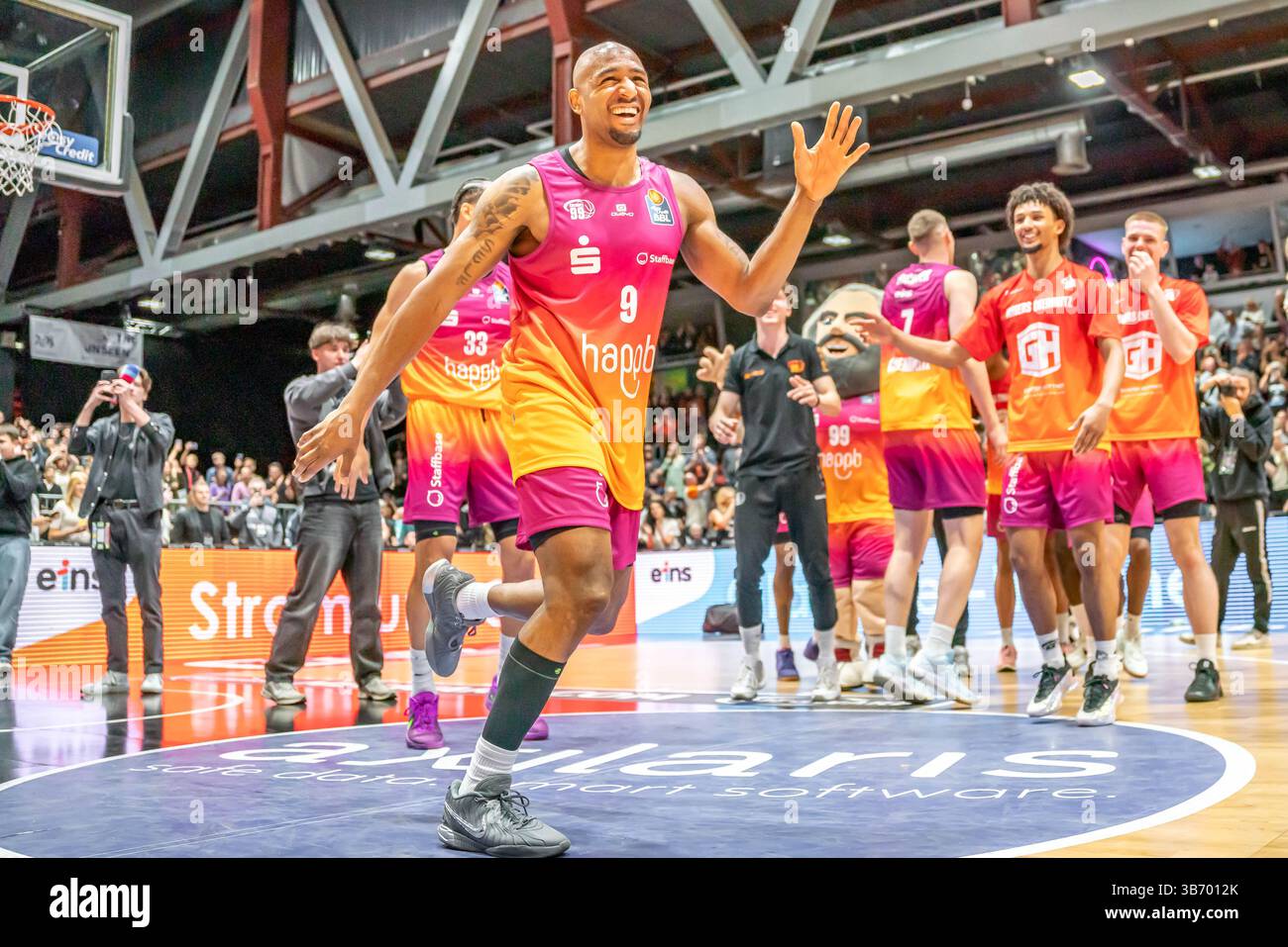 Chemnitz, Deutschland 04. Mai 2025: 1.BBL - 2024/2025 - Niners Chemnitz ...