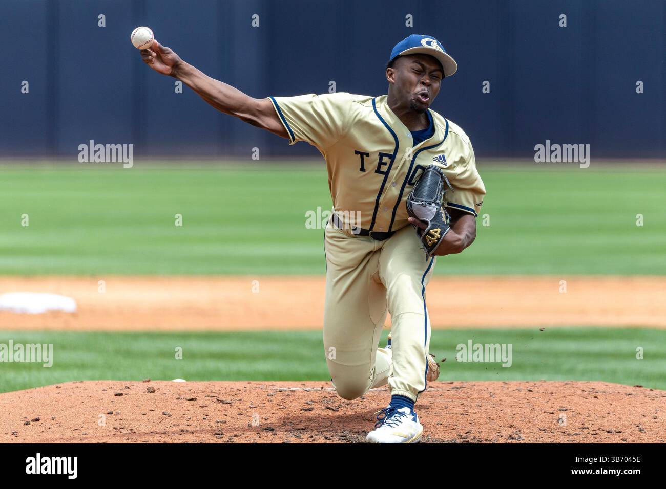 Georgia Tech pitcher Jaylen Paden (42) pitches against Western Carolina ...