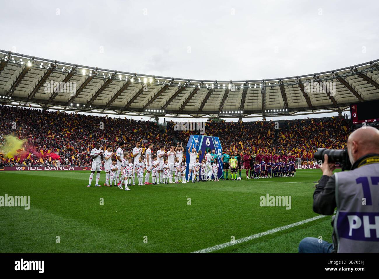 Rome, Italy. 04th May, 2025. ACF Fiorentina team during AS Roma vs ACF ...