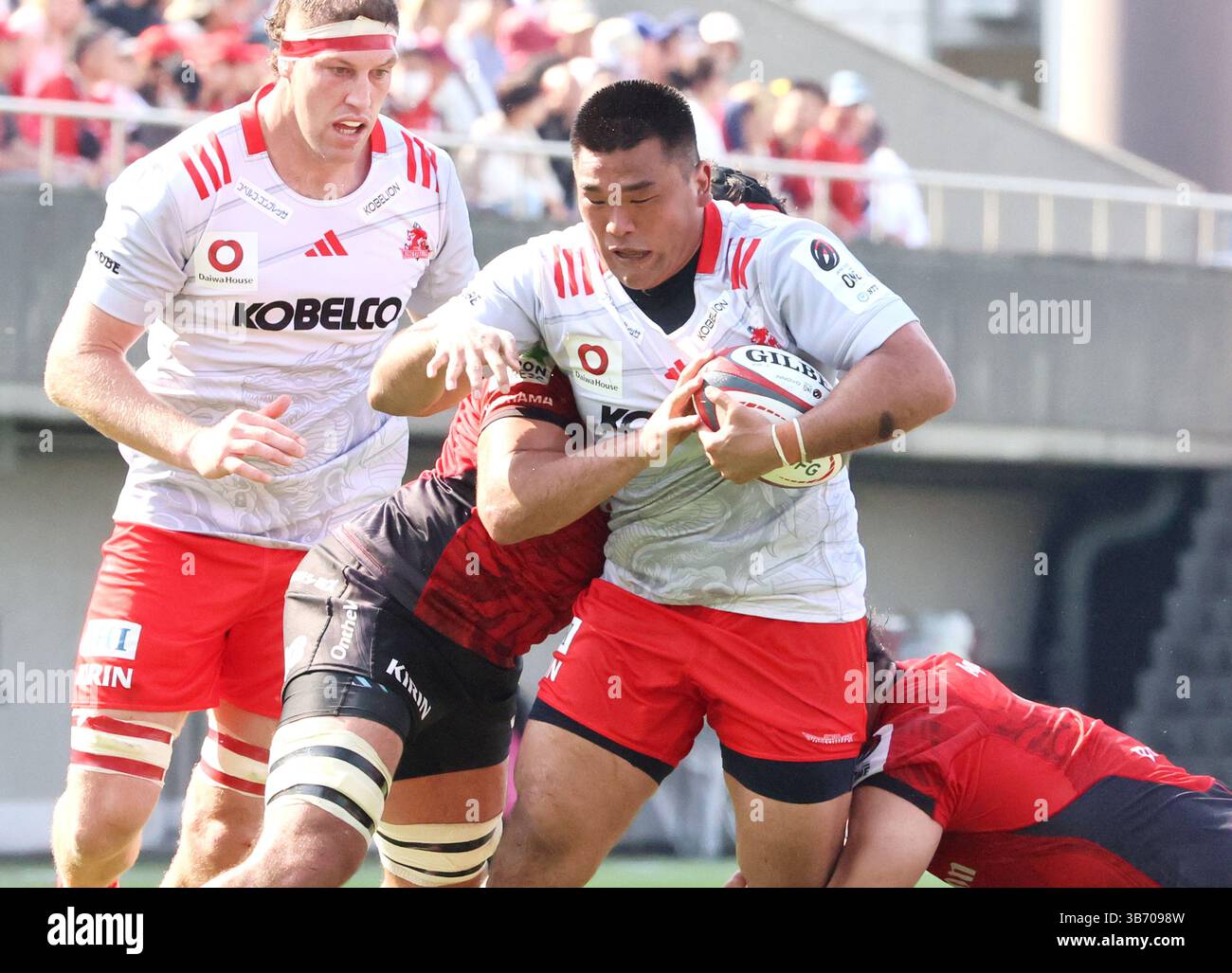 Tokyo, Japan. 4th May, 2025. Kobelco Kobe Steelers prop Gu Jiwon ...
