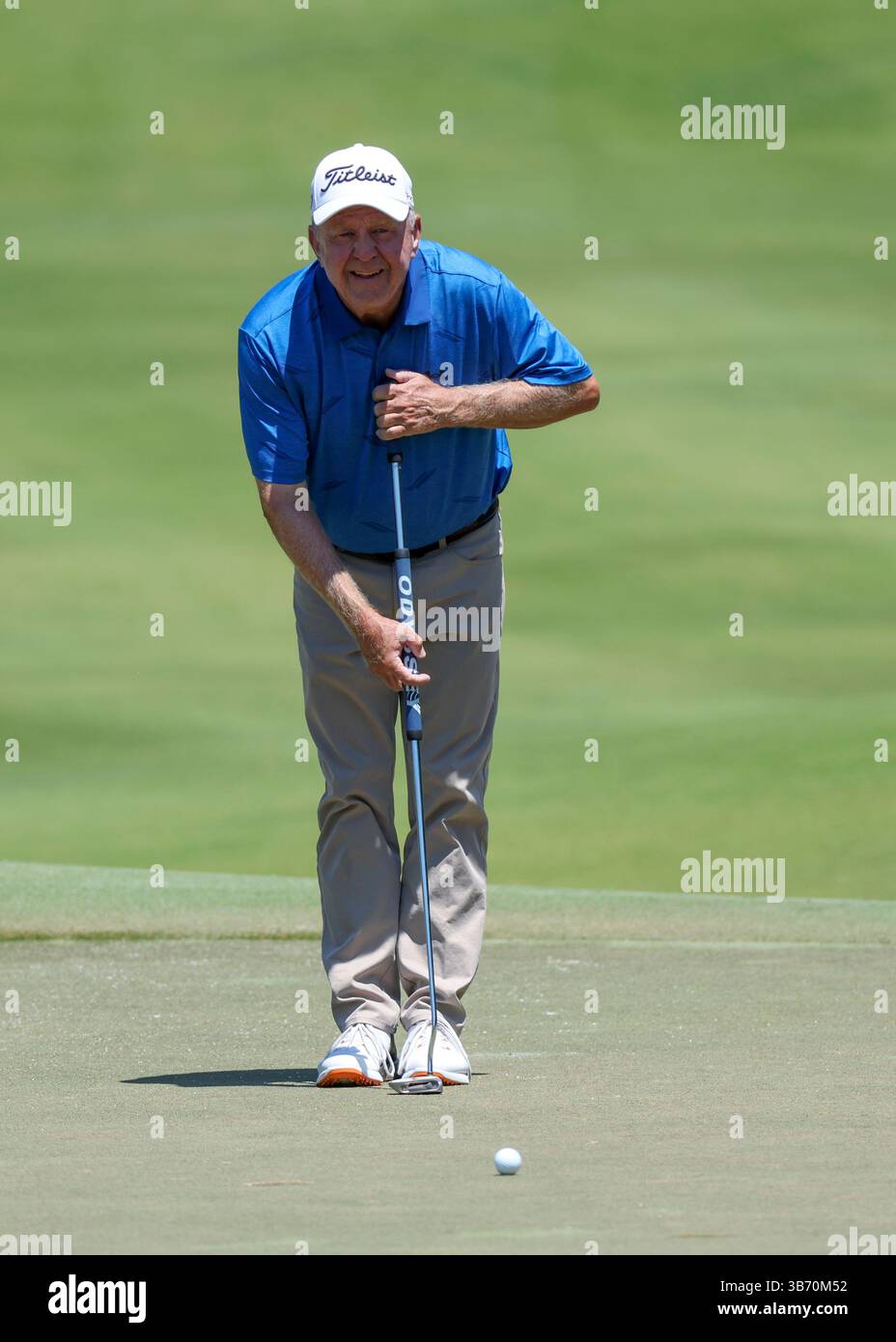 1THE WOODLANDS, TX - MAY 04: Billy Mayfair studies his putt on 9 green ...