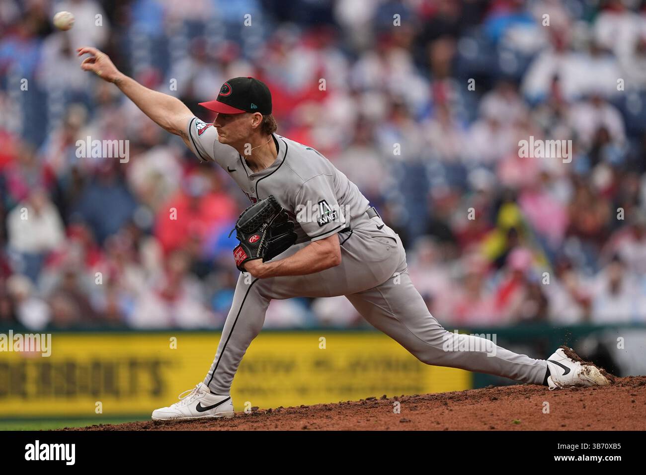 Arizona Diamondbacks' Shelby Miller pitches during the ninth inning of ...