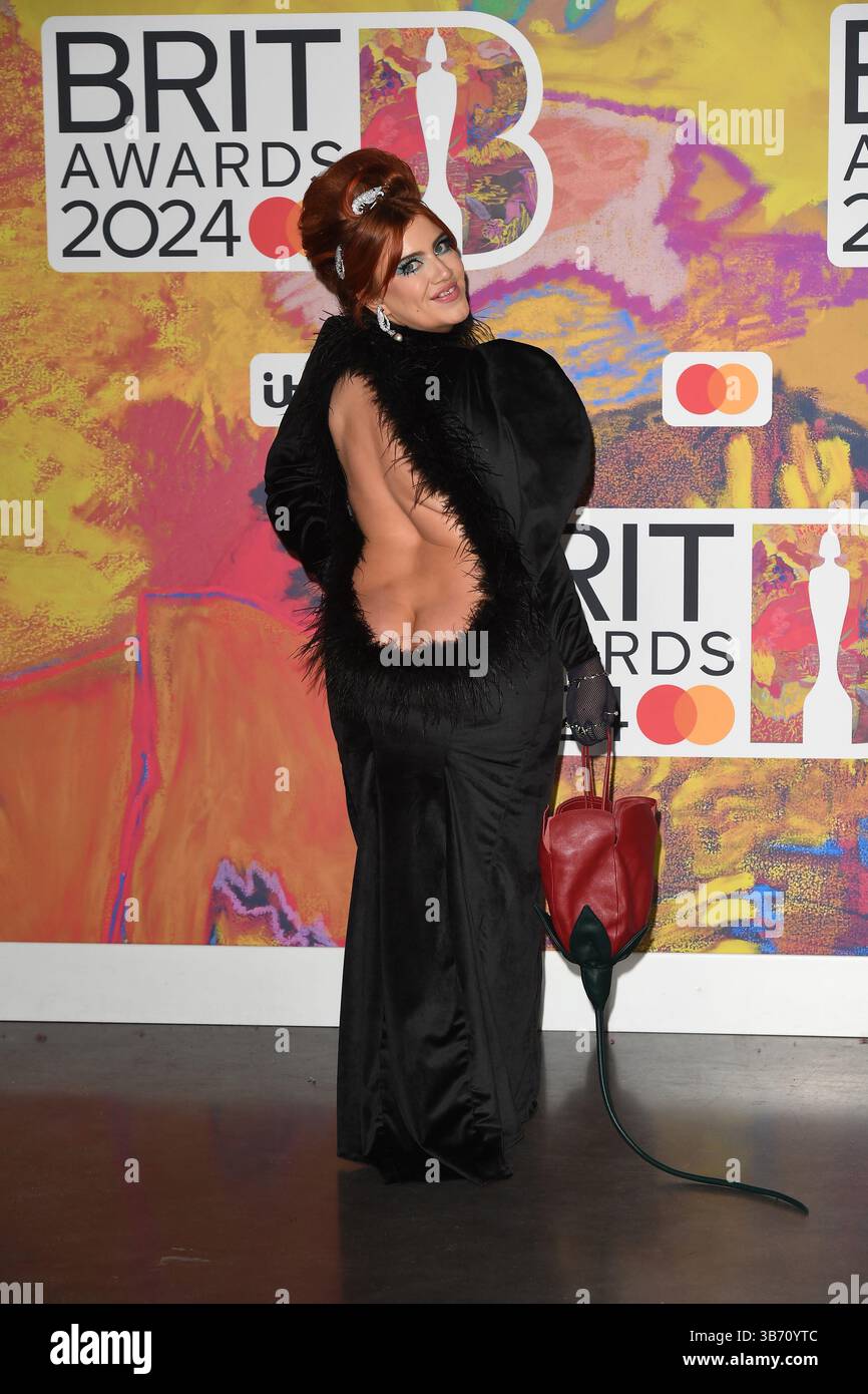 LONDON, ENGLAND - MARCH 02: CMAT attending the BRIT Awards 2024 at ...
