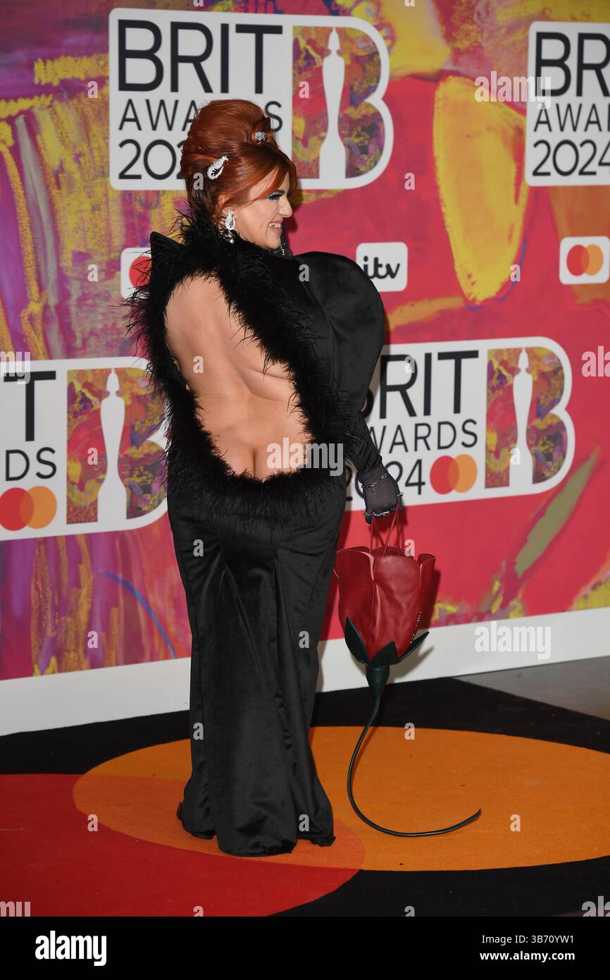 LONDON, ENGLAND - MARCH 02: CMAT attending the BRIT Awards 2024 at ...