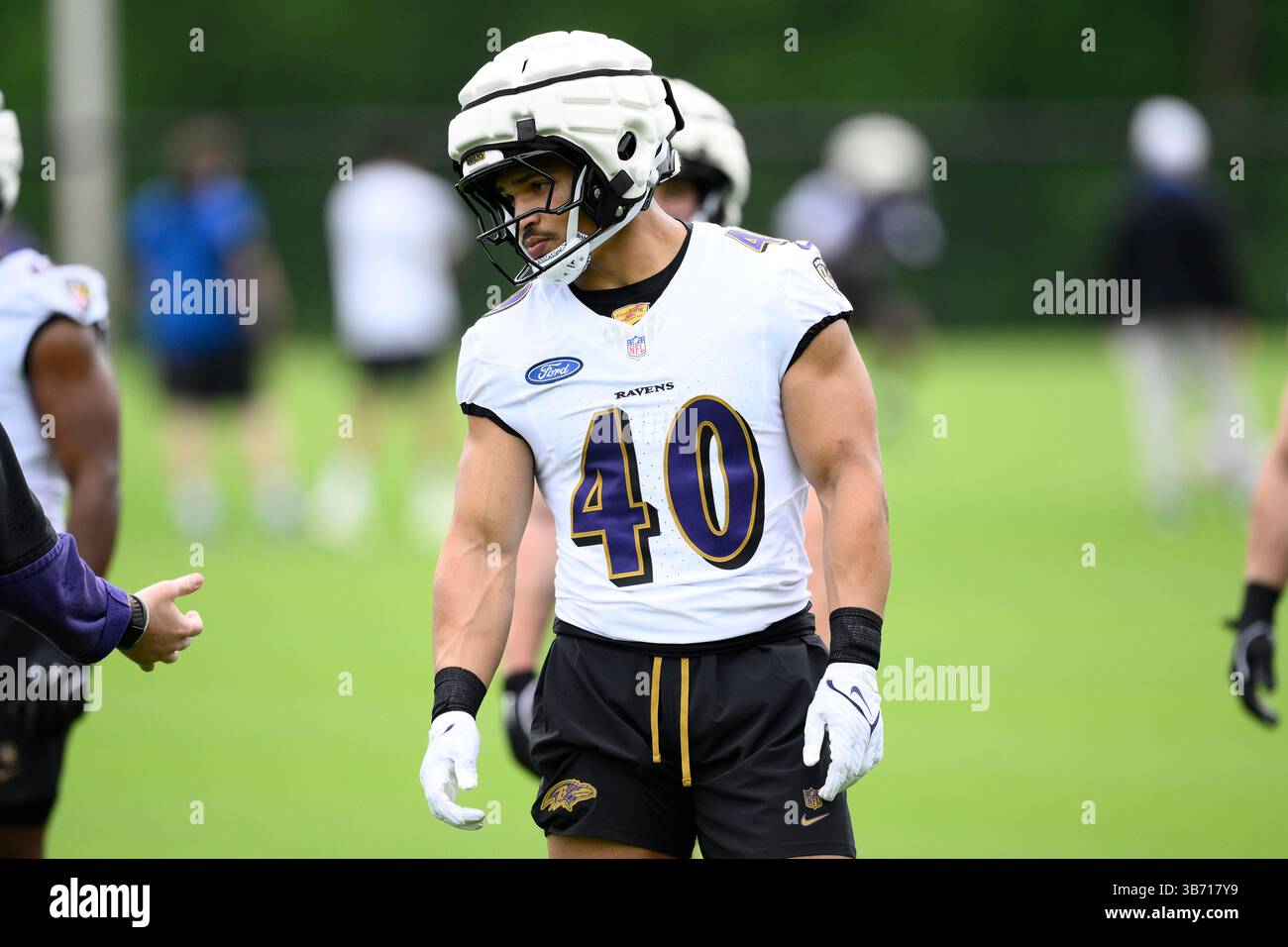 Baltimore Ravens linebacker Teddye Buchanan (40) works out during NFL ...