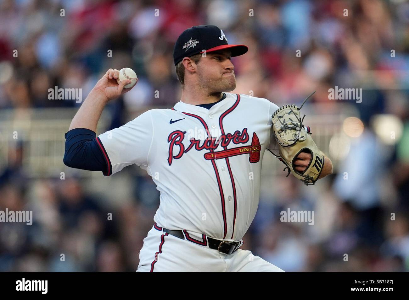 Atlanta Braves pitcher Bryce Elder (55) works against the Los Angeles ...