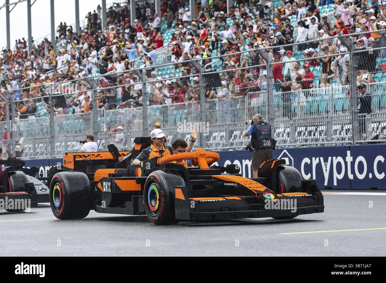 Lego F1 cars parade PIASTRI Oscar (aus), McLaren F1 Team MCL39 ...