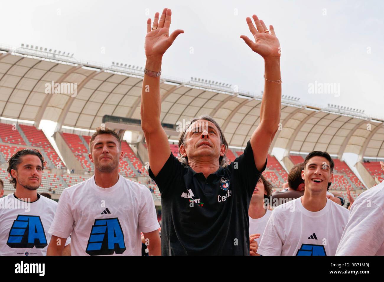 Bari, Italy. 05th May, 2025. coach Filippo Inzaghi of Pisa and Pisa ...