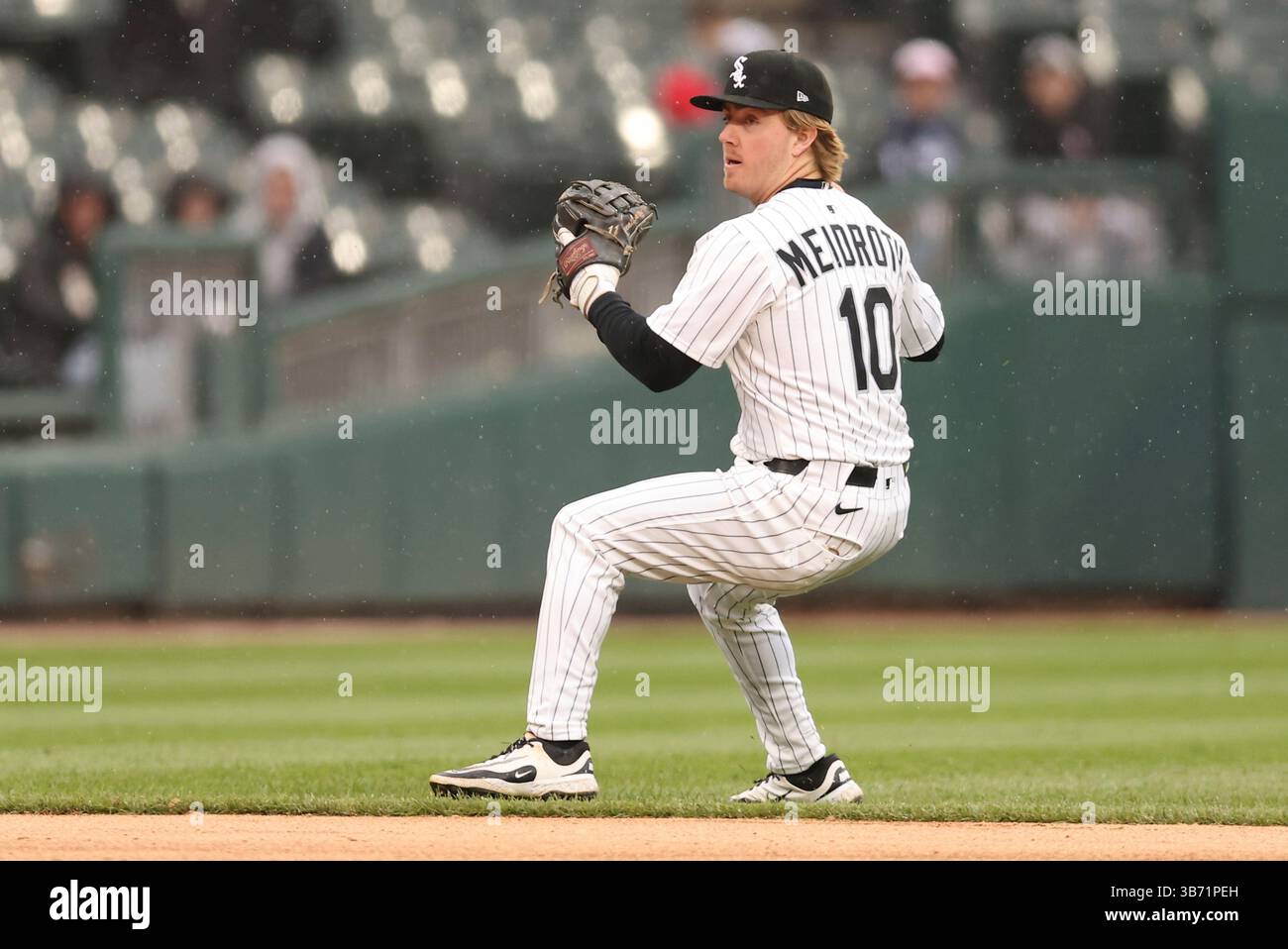 CHICAGO, IL - MAY 04: Chase Meidroth #10 of the Chicago White Sox ...