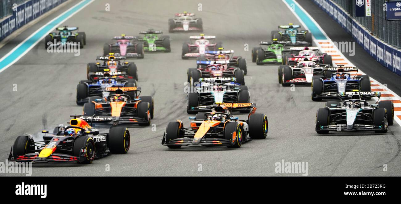 Miami, USA. 4th May, 2025. Drivers start during the race of the Formula ...