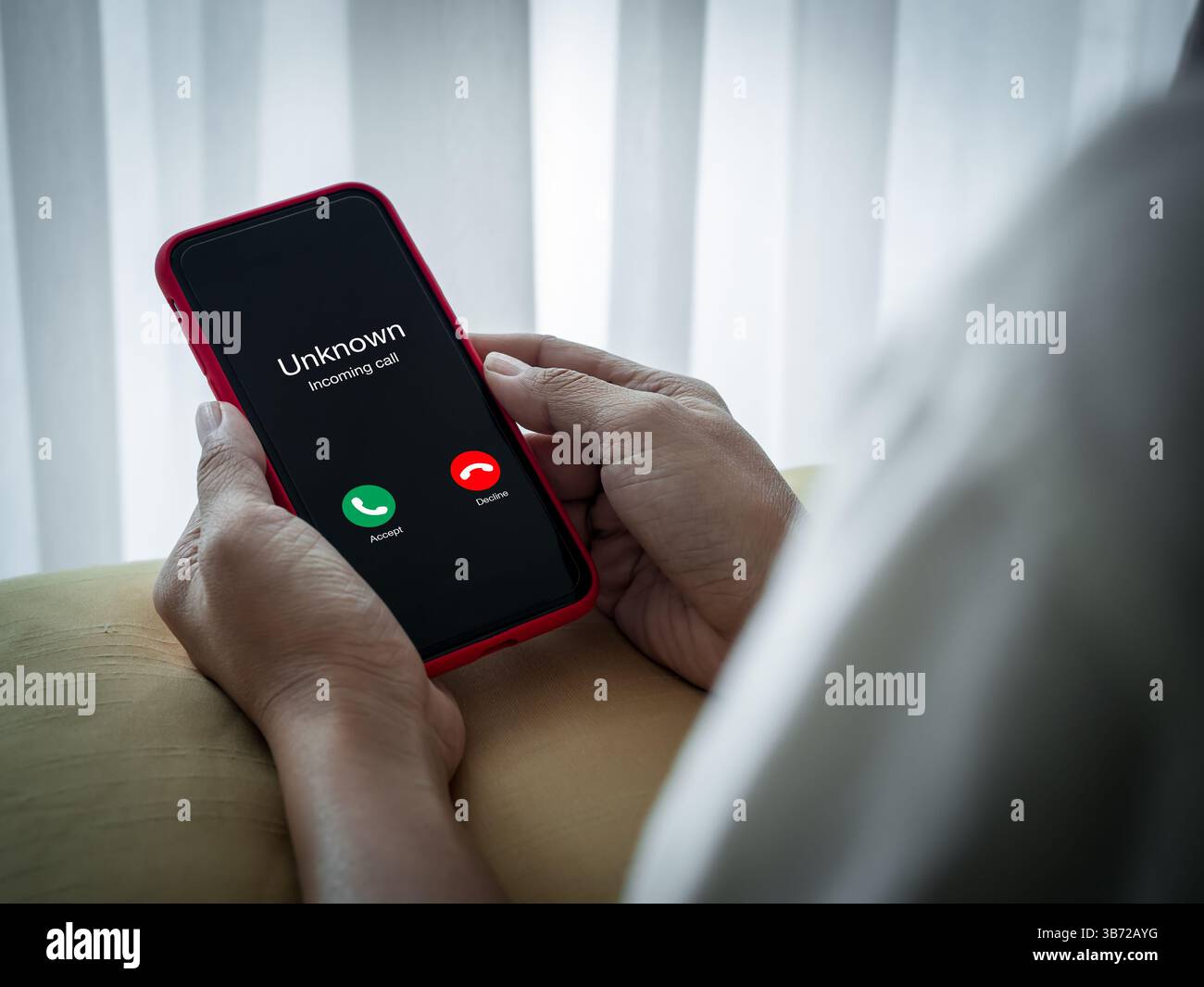 Scam call with unknown caller, scammer calls, fraudulent phone calls ...