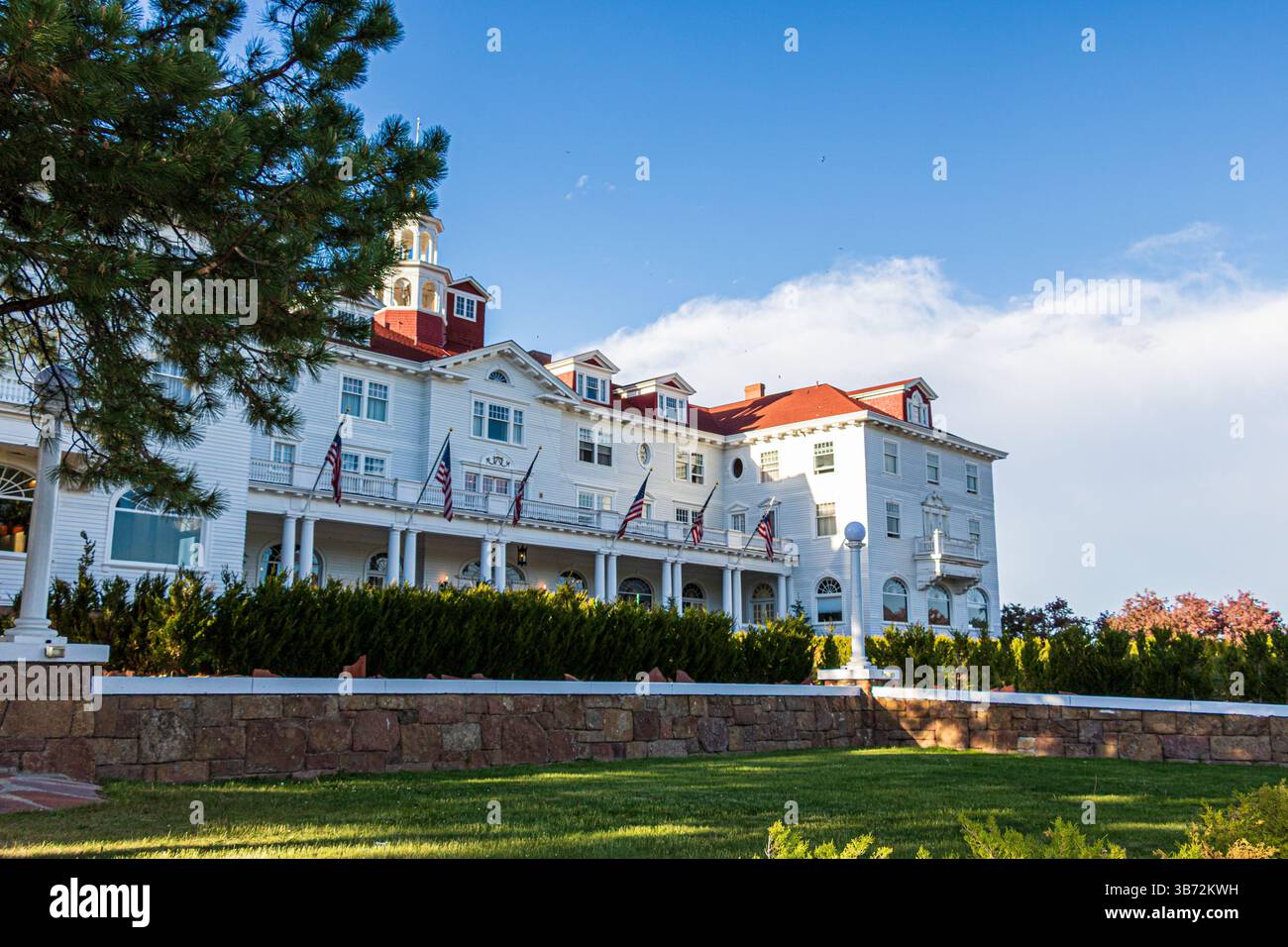 The iconic Stanley Hotel in Estes Park Colorado Stock Photo - Alamy