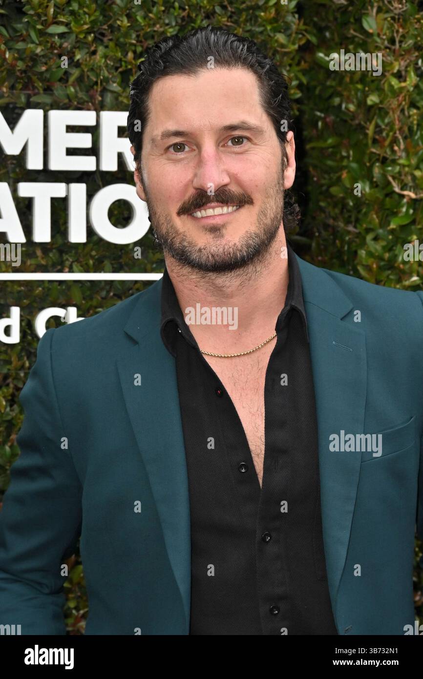 May 4, 2025, Los Angeles, Ca, USA: LOS ANGELES - MAY 4: Val Chmerkovskiy at the 2025 The Magic ...