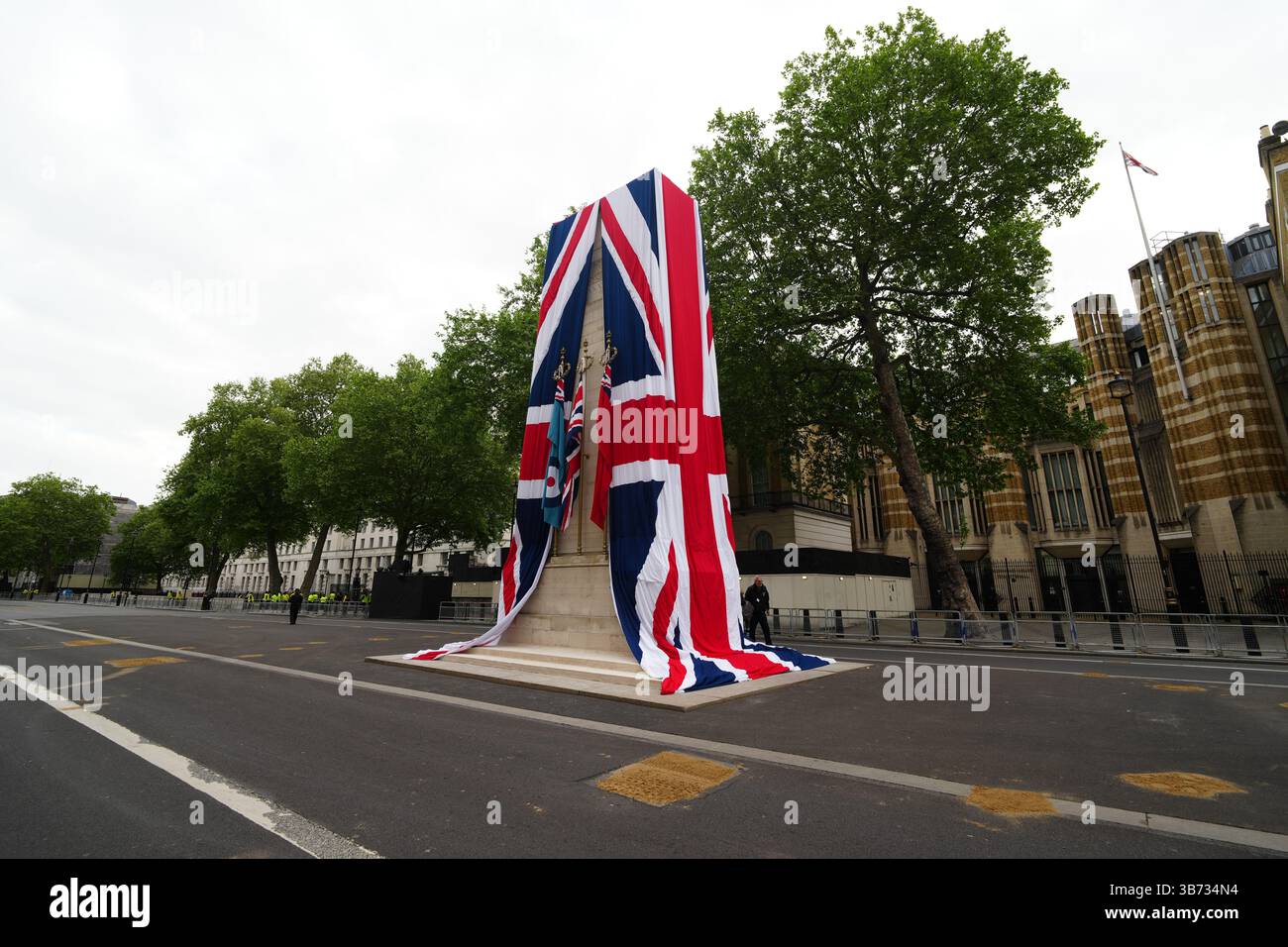 The Cenotaph on Whitehall is dressed in the Union flag as final ...
