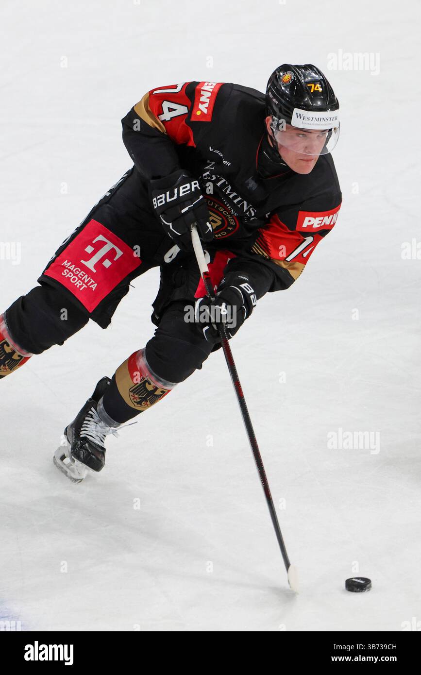 Duesseldorf, Germany. 04th May, 2025. Ice hockey: International match ...
