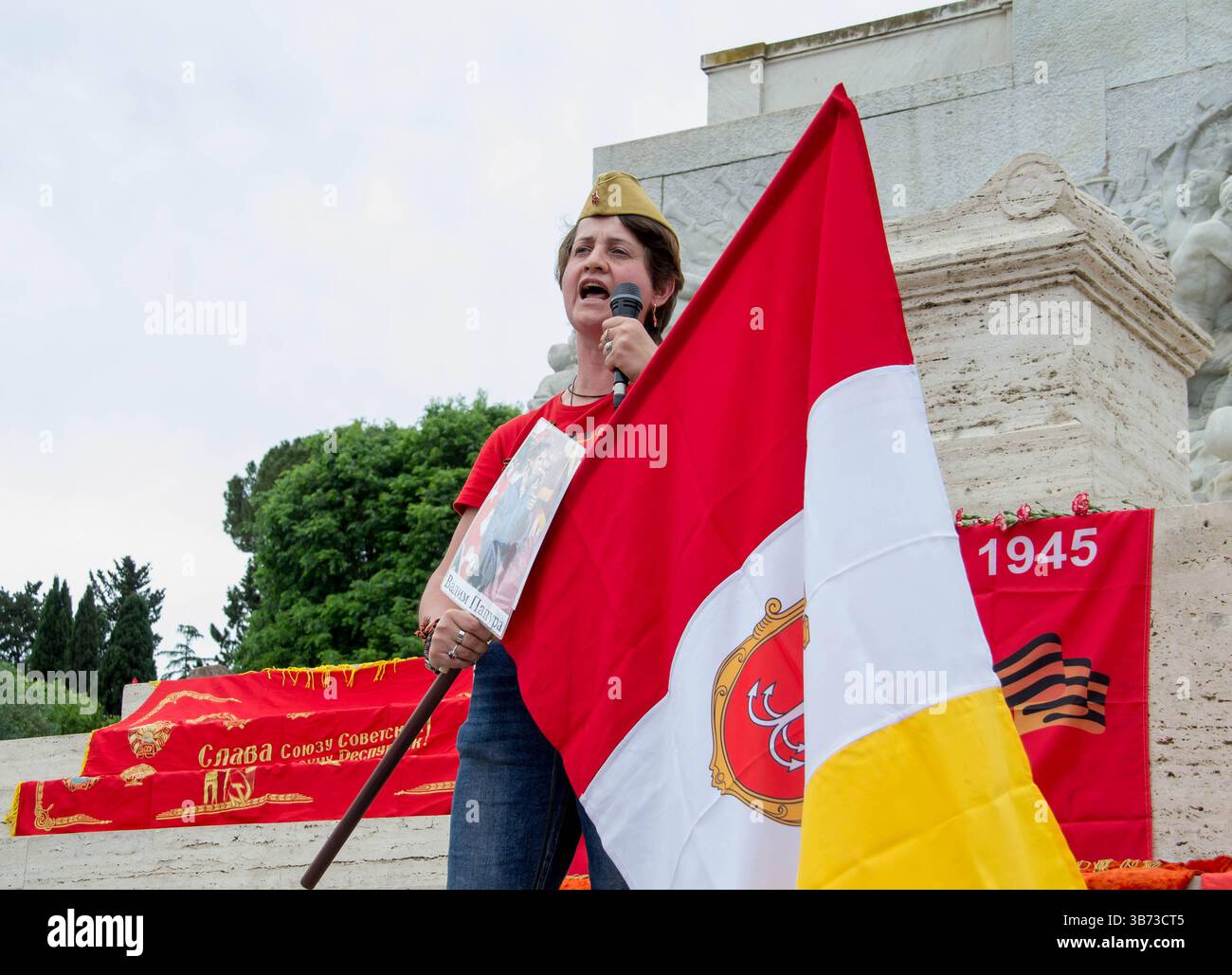 Celebration of the Immortal Regiment in Rome on the 80th anniversary of ...