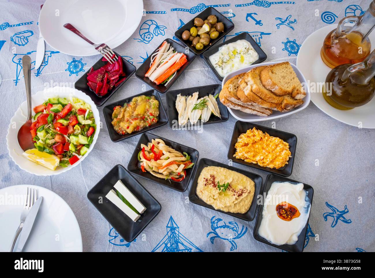 Fish meze cyprus hi-res stock photography and images - Alamy